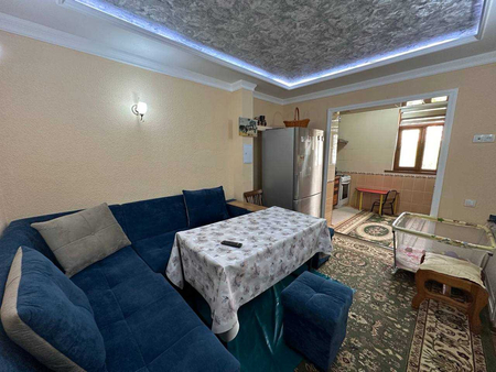 СРОЧНО !! Продаётся квартира в Яшнабаде 3/3/5 ( 78 кв/м ) Тузел 3