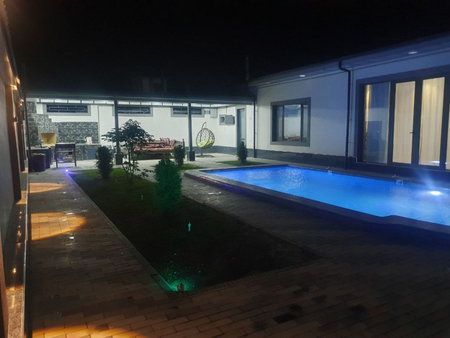 Dacha sotilad.  Chirchik platinadan 13 km