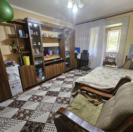 Продажа Максим Горький 1в2/4/4. 42м2