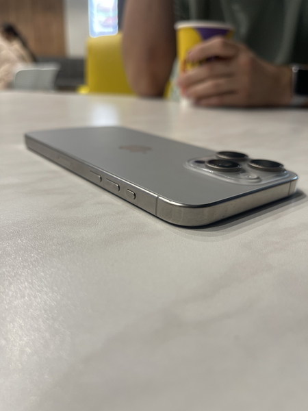 Продам Iphone 15 Pro Max 256Gb 92% состояние хорошее с коробкой