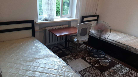 Срочно Продается квартира Чиланзар-1 кв 2 ком 62000$