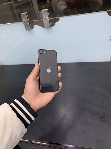 Iphone SE 2022 new