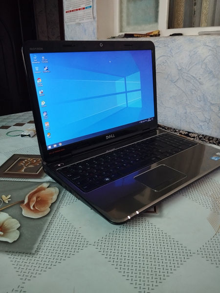 ноутбук Dell N5010 i3.