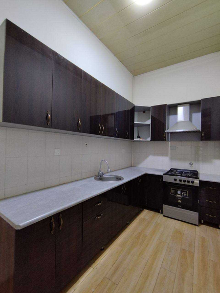 Продается  Новый Дом  4 соток 4 комнат. Адрес; Травматология.
