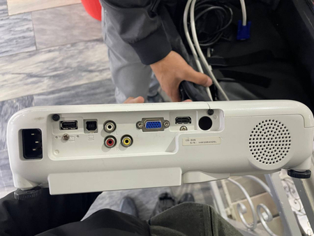 Proektor epsonnnn