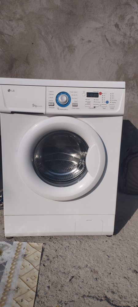 Продам стиральную машину LG