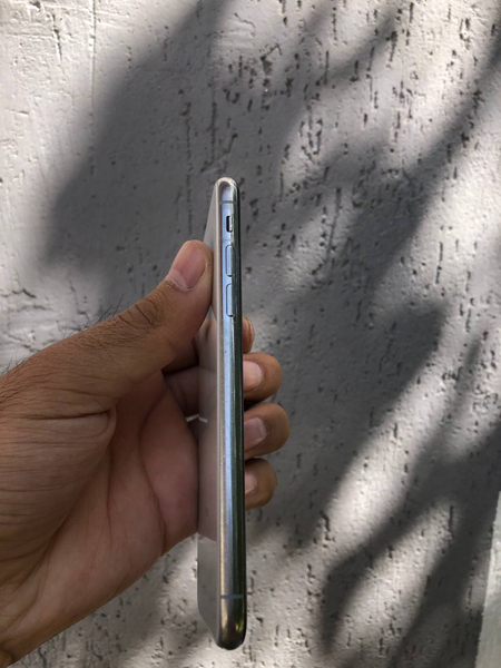 Iphone xs.