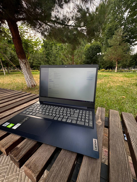 Lenovo notebook sotiladi