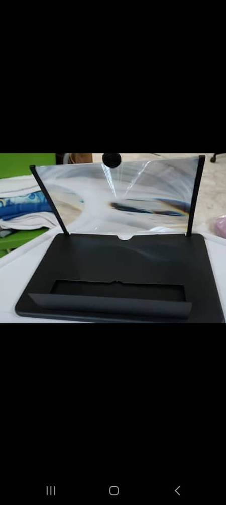 Sotiladi telefon qoʻyib ekran kattalashtiradi