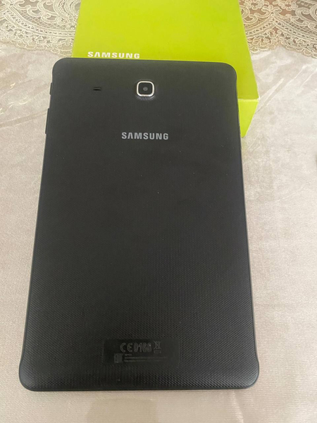 Galaxy Tab E планшет