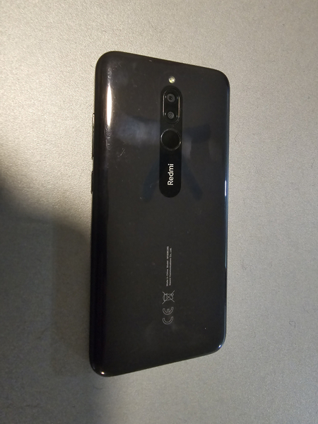 Redmi 8 без коробки в хорошем состоянии все работает.