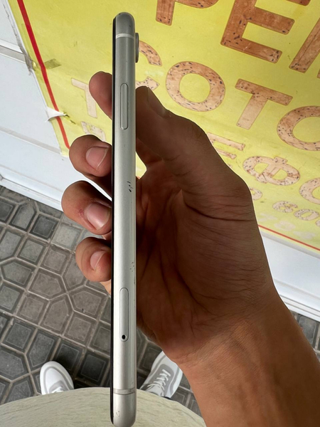 Iphone xr 128gb arzon