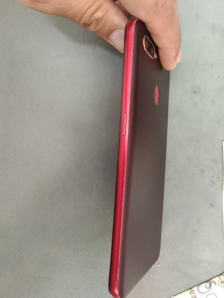 Oppo a5s. 32 gb. 3gb operativka 8 ядерный процессор