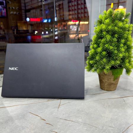 Arzon! Core i7 noutbuk sotiladi