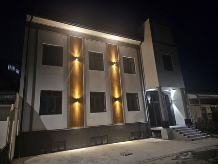 Под гостиница. Коробка. мирабадский р. 4.5 соток. 3 этаж. 700м²