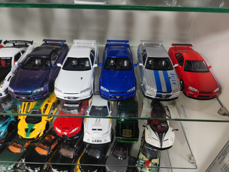 Nissan Skyline GT R34 1:24 металлическая масштабная модель - Доставка