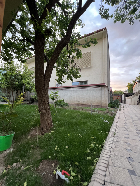 Продается участок Центр луначарского 5 соток