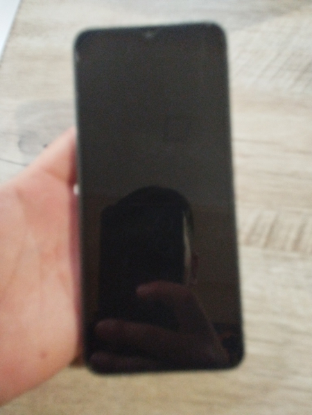 Real mi S30 telefoni