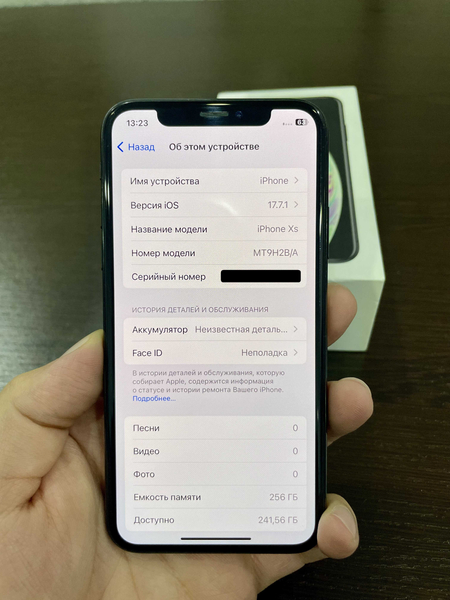 Продам iPhone XS 256gb
