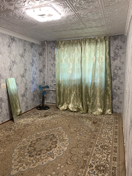 Продается 1 ком, 1 этаж Чирчик - 3 мкрн