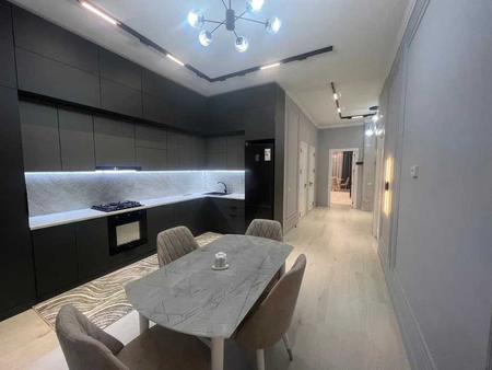 Аренда. Новостройка, рядом с метро БИЙ. 2х комнатная кв. Площадь 95 м²