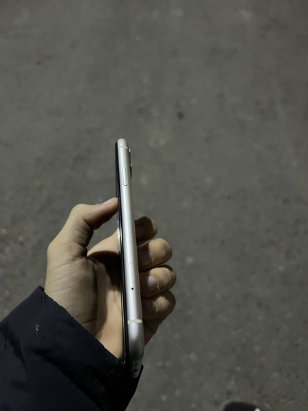 iPhone 11 sotiladi 64 gb