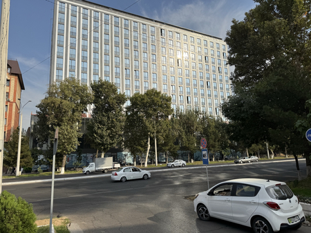Продам Коммерческое Помещение ЖК Амир Темур