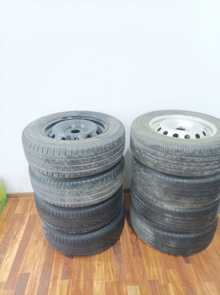 Yangi balonlar. 2 dona komplekt bor.