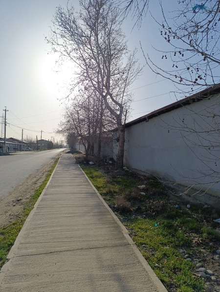 Территория 5.000 КВ , супер в доль дороги.