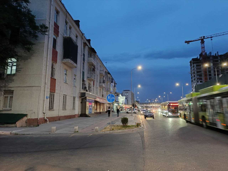 Фаргана йули 2/4/4 кирпич 52м²