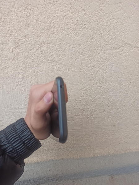 Redmi 10A 4:64  2023 hama narsasi radnoy usta kormagan tel kardok bor