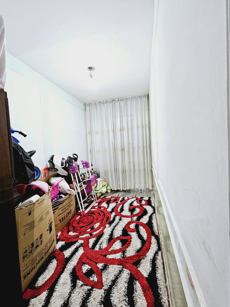 Srochna uy sotiladi Algaritim muxlisa 3/8/9 narxi 59000 srochna