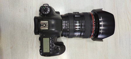 Canon 6d Sotiladi xolati idial 
Complect 24-105 Abyektiv 
2 ta batary