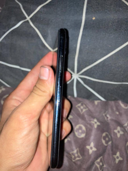 iphone X  xotira 64