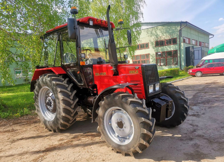 MTZ 892.2 traktor yaxshi holatda