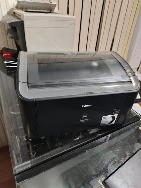 Canon LBP 2900B idial holatda