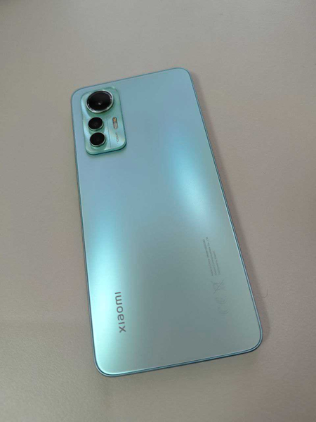 Продаётся телефон MI 12 lite