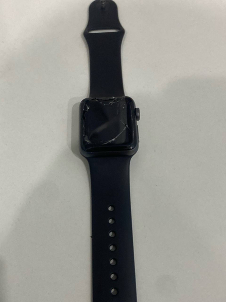 Часы Apple Watch Series 2 сломан экран