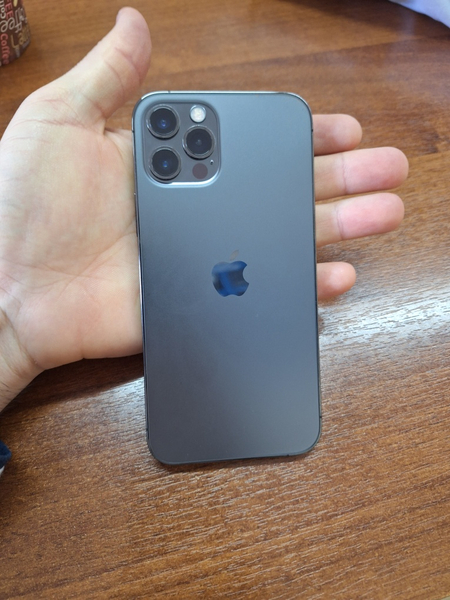 Iphone 12 pro holati yaxshi