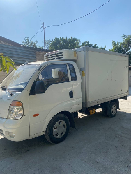 Kia haladenik 1 tonna