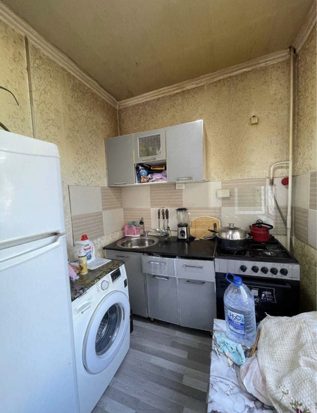Срочно продается 1в23/5 ком квартира куйлюк массив 5