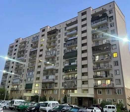 Нужна квартира ? Новый фонд Трехкомнатная квартира (J3204)