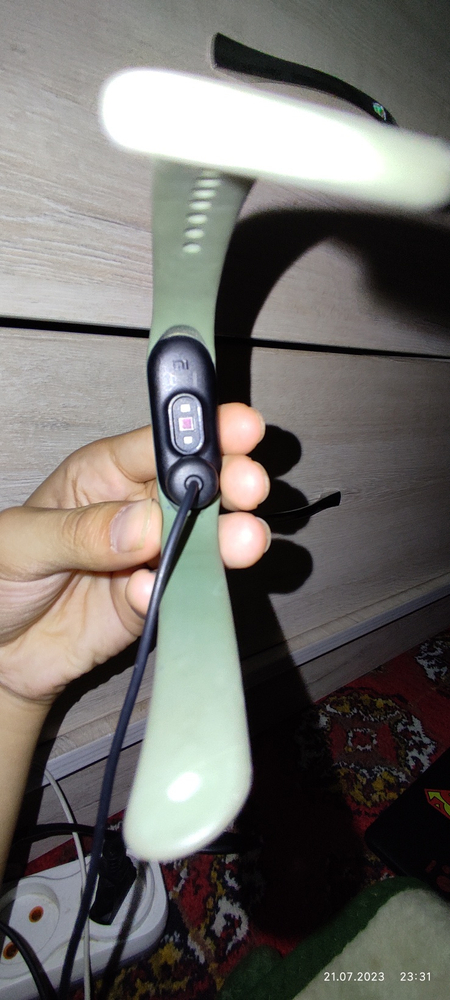 Продам Mi band 5
