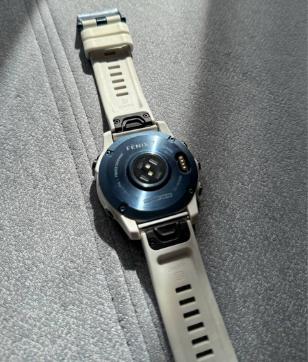 FENIX 7X Sapphire Solar титановый синий минерал DLC с белым ремешком