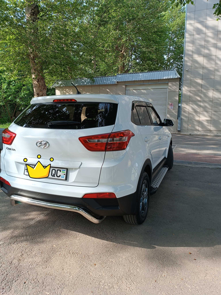 Продается автомобиль Hyundai Creta.