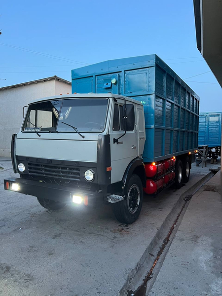 Камаз прицеп .      .