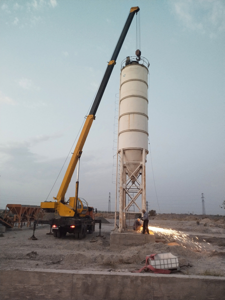 Avtokran sotiladi Kamaz 30T