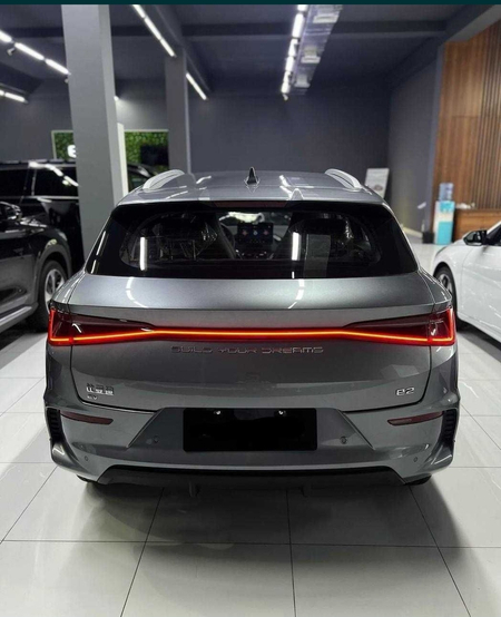 BYD E2 luxury 405 km ful srochna