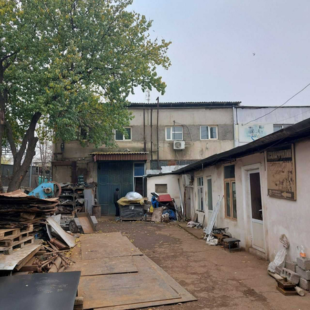 №136. Продаётся частный 1 900 м². производственный цех.