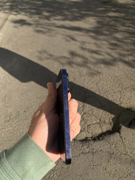 Срочно сотилади IPhone 14 pro